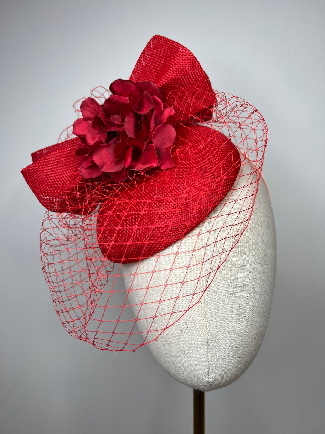 Red Round Sinamay Fascinator With Bow and Birdcage Veil Wedding Races ...