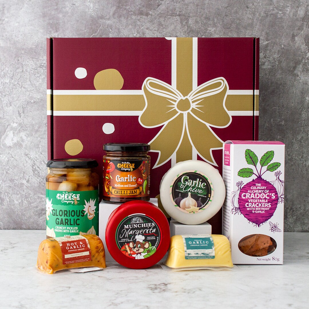 Garlic Lovers Cheese Gift Hamper Punchy Garlic Inspired Gifts Perfect ...