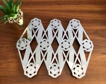 Expandable Trivet | Etsy