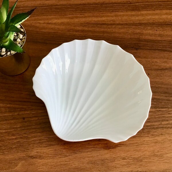 Shell Shaped Bowl - Etsy