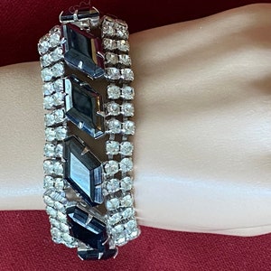 Elsa Schiaparelli Set Demi Parure Bracelet and Clip Earrings Very Good ...