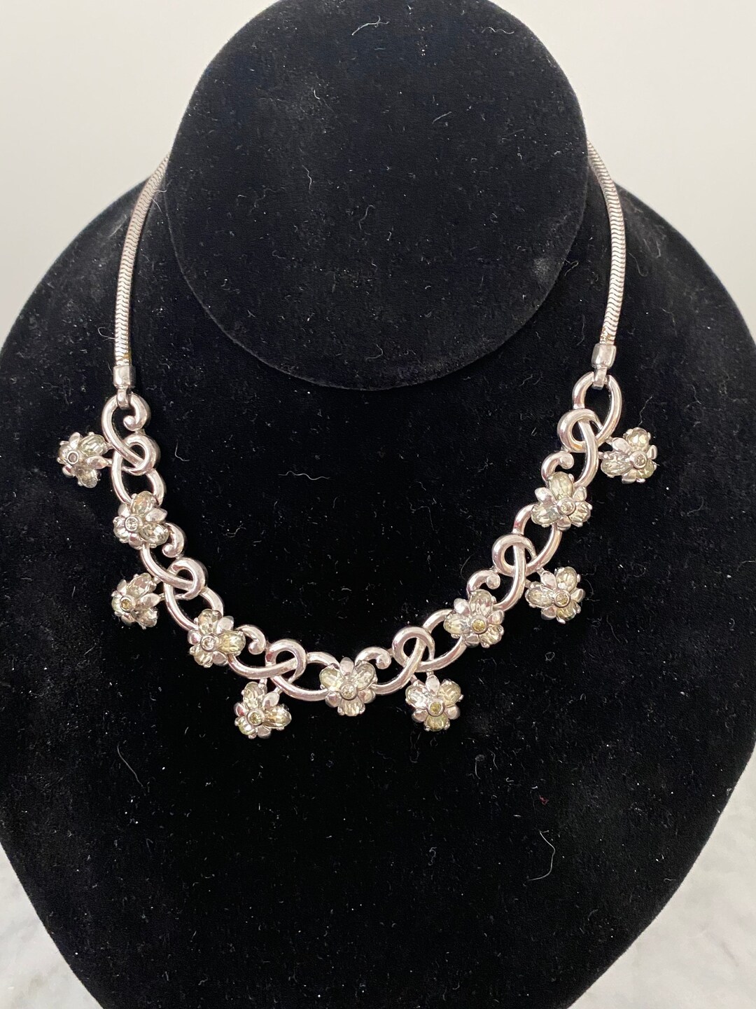 PENNINO Necklace - 1940s -signed - Lovely Floral Design. Clear Navettes ...