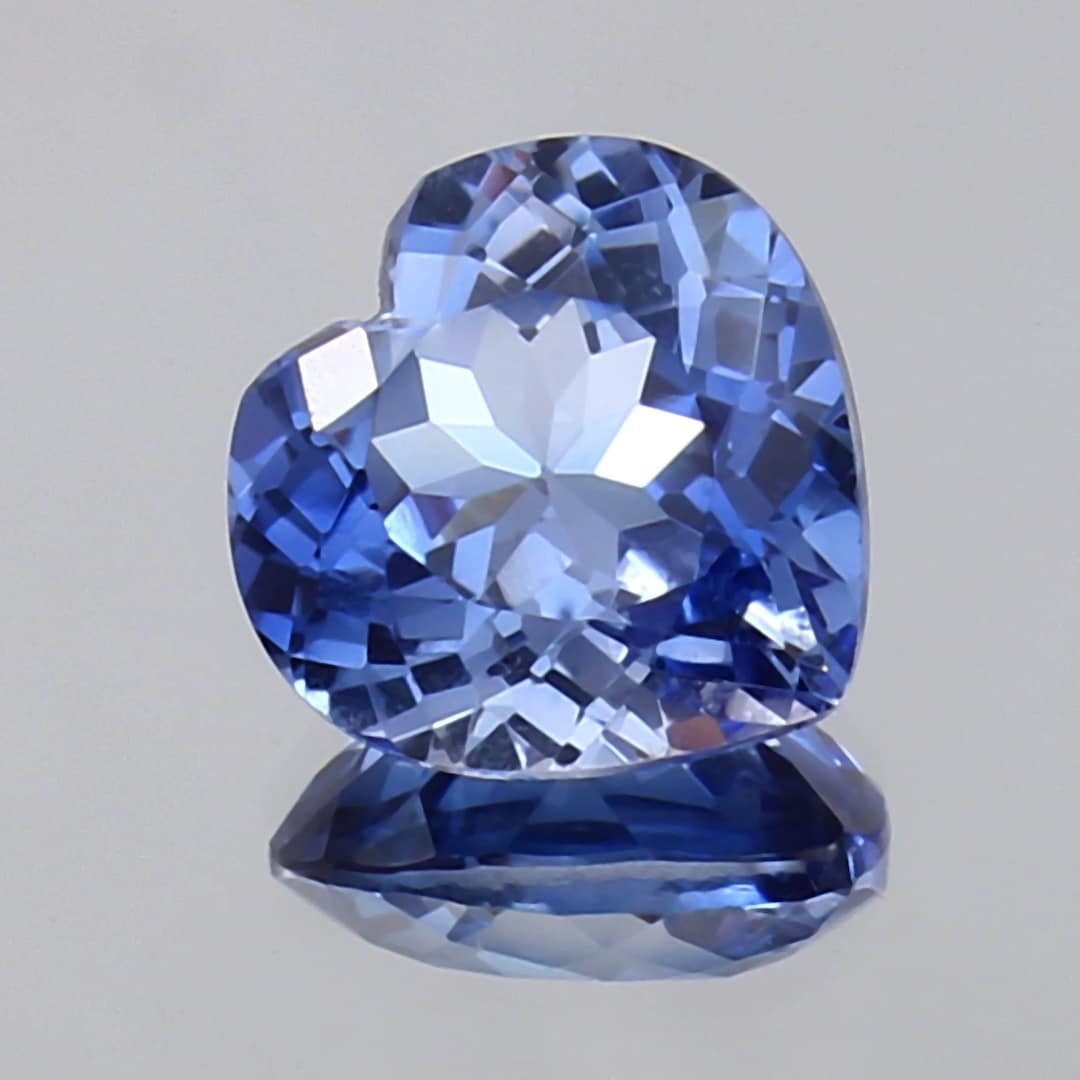 AAA 10x10 MM Flawless Ceylon Blue Sapphire Loose Heart Shape Gemstone ...