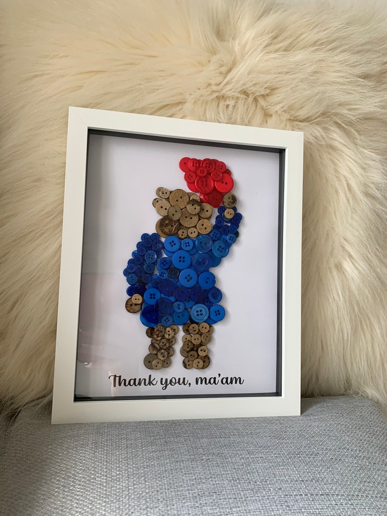 Queen Elizabeth II | Paddington | Button Art | Wall Art - Etsy UK