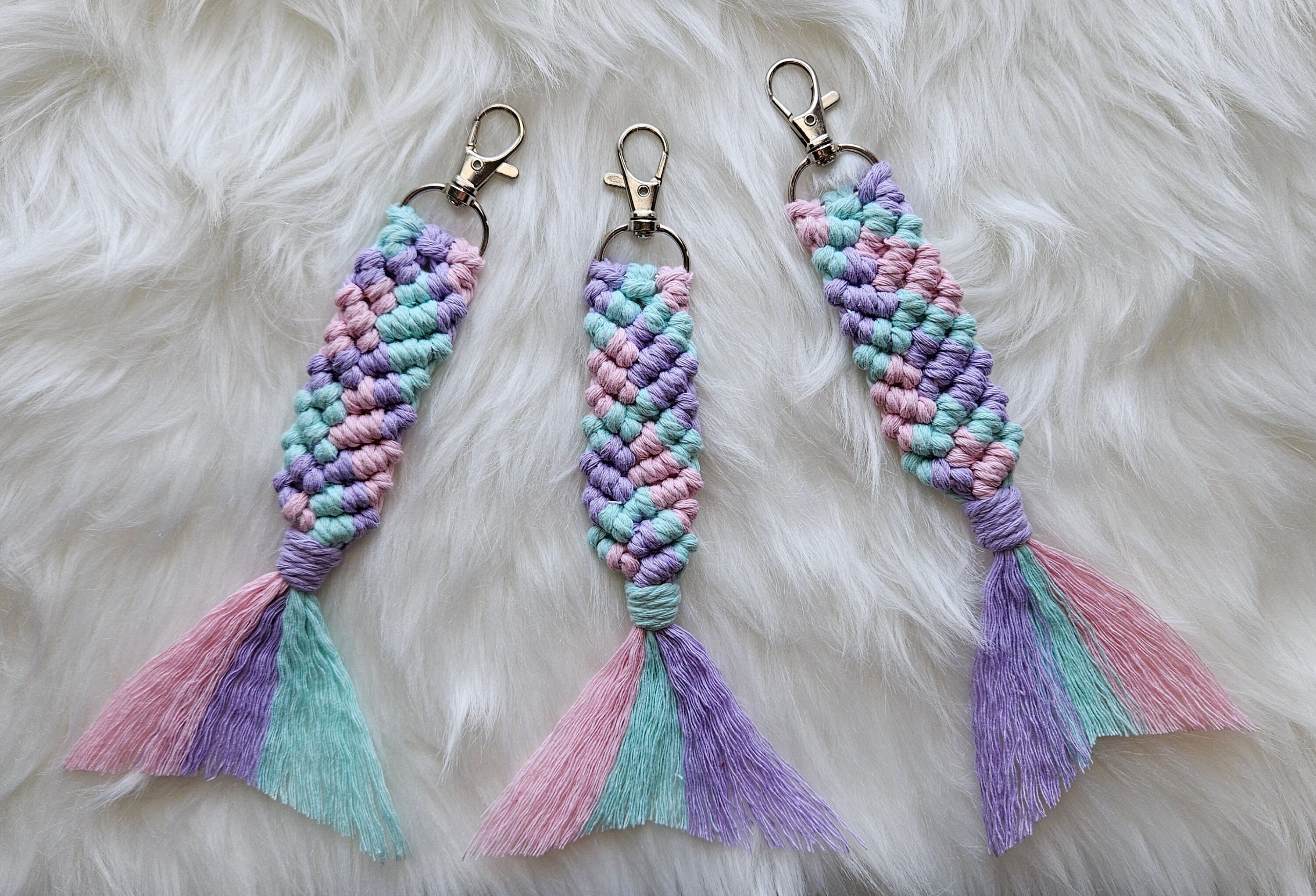 Macramé Mermaid Tail Keychain - Etsy