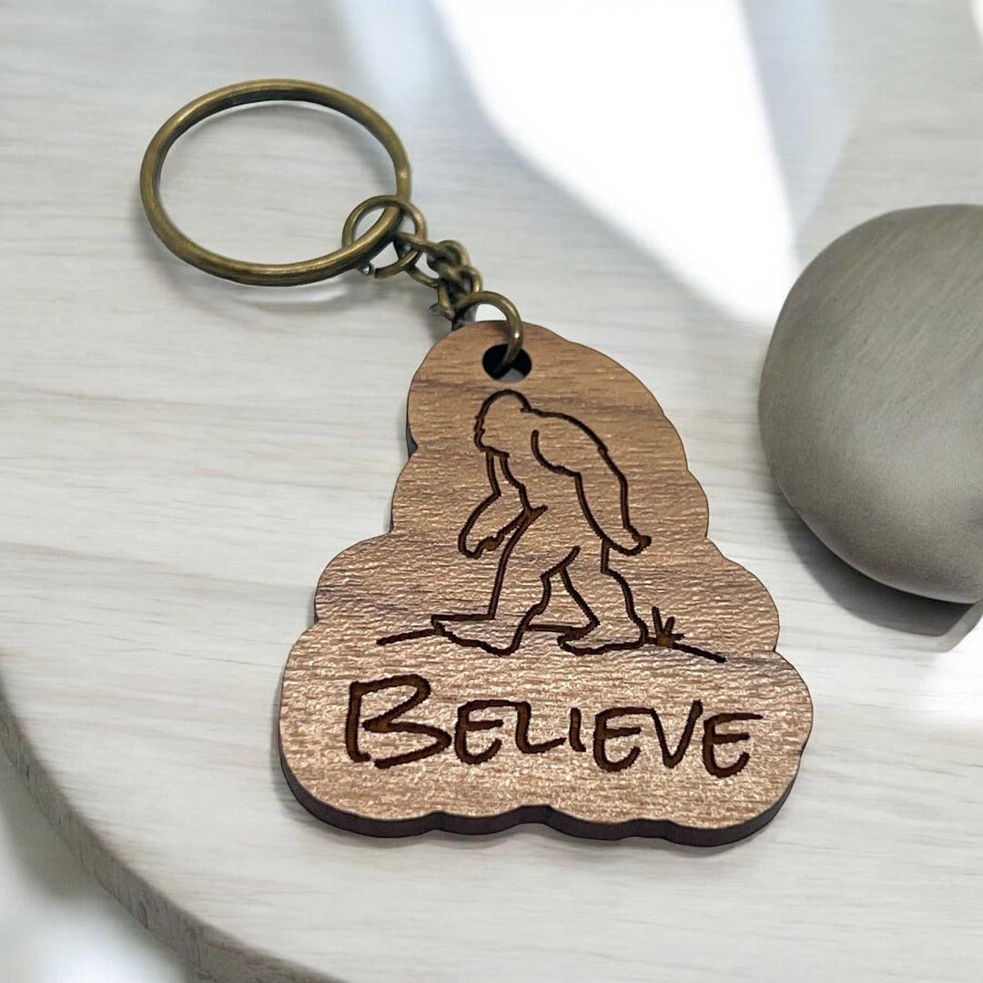 Sasquatch Bigfoot Yeti Keychain - Etsy