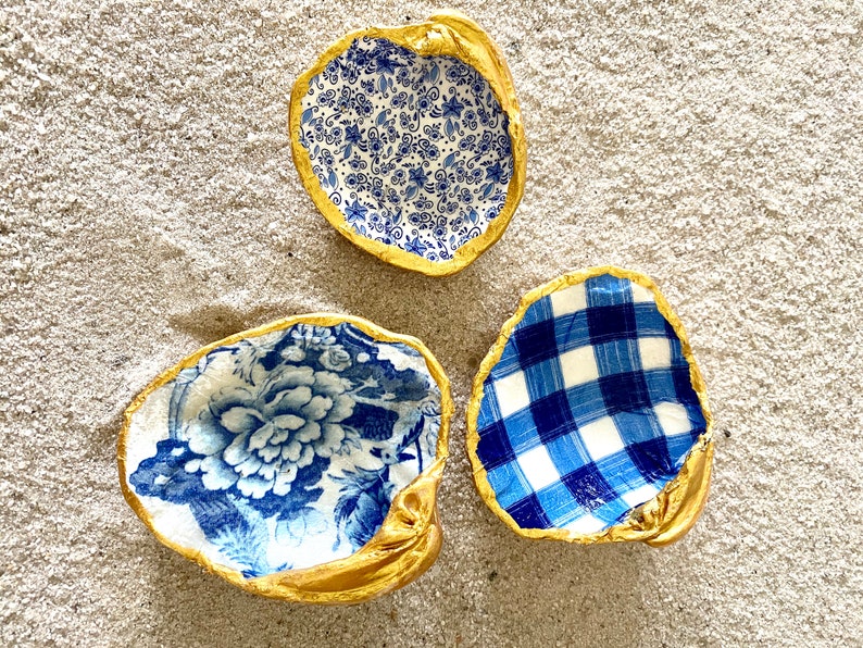 Home & Living Decoupage Hanging Cockle Shell Ornaments & Accents etna ...