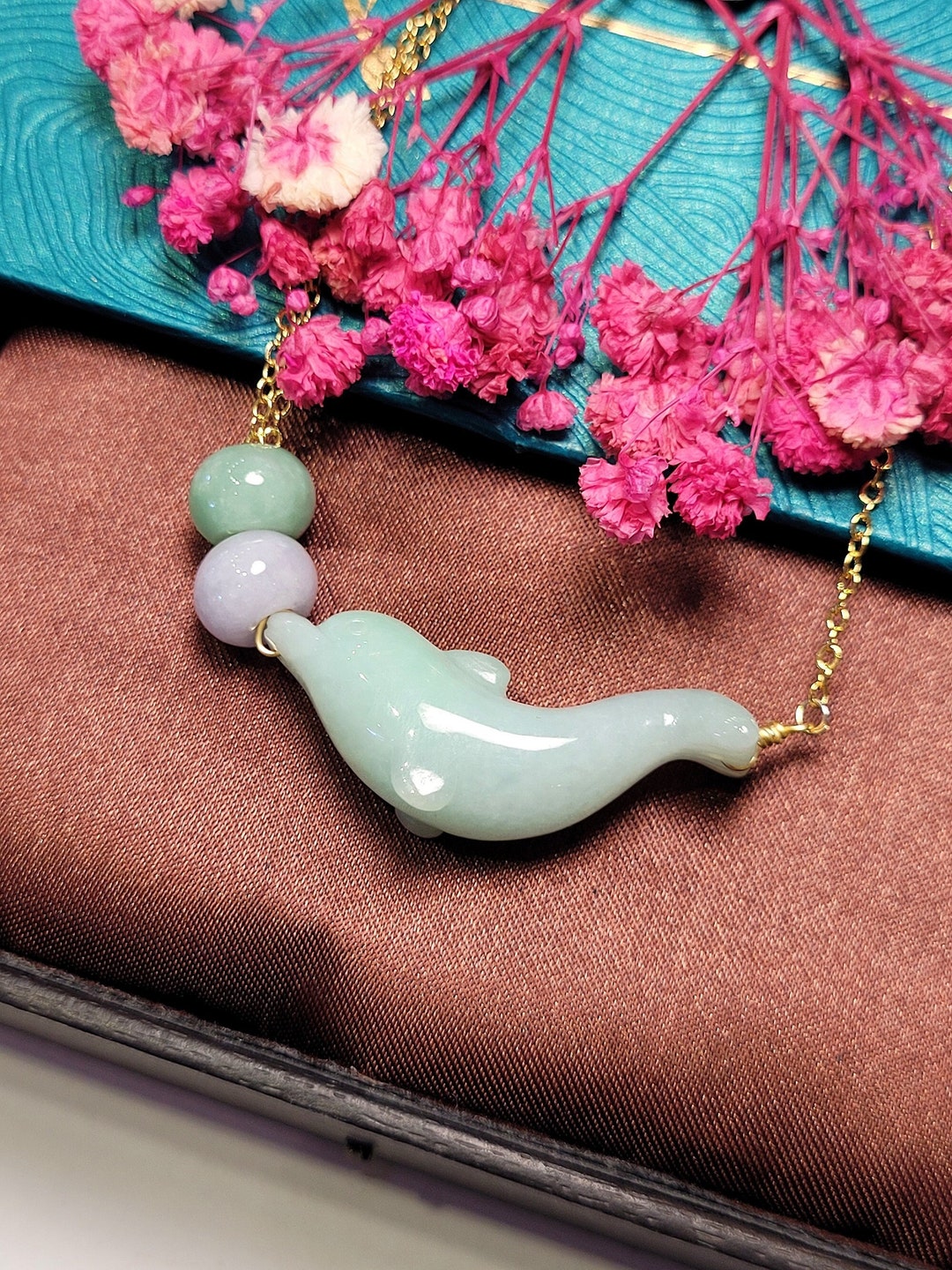 Myanmar Grade A Carved Jadeite Pendant Dolphin shaped JP181 Gemstone Myanmar Grade A Carved Jadeite Pendant Dolphin shaped JP181 Gemstone