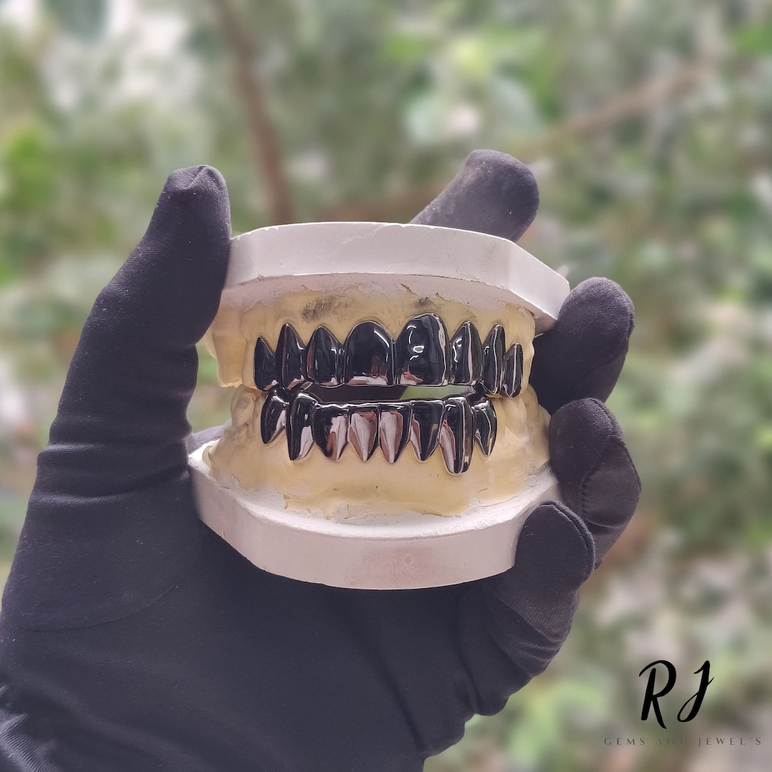 Custom Black Plated Silver Teeth Grillz Grill | Black Gold Grillz ...