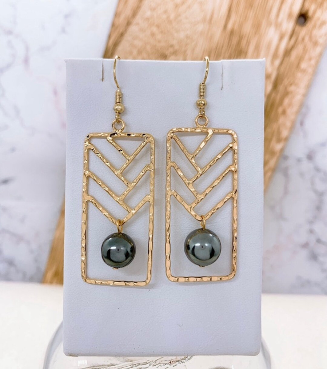 Hawaiian Lauhala Weave Pattern Rectangle With Shell Pearls Hamilton ...