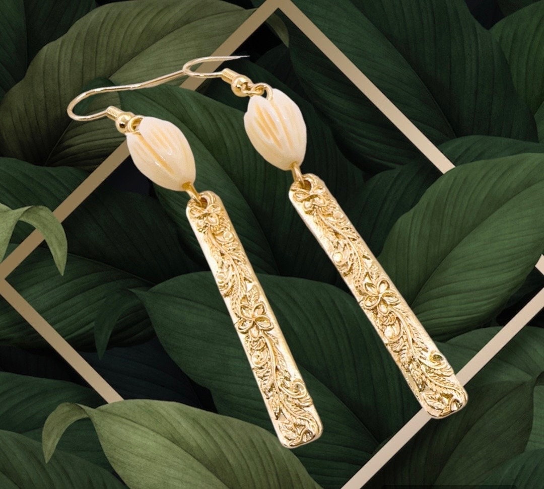 Hamilton Gold Pikake Earring or Necklace - Etsy