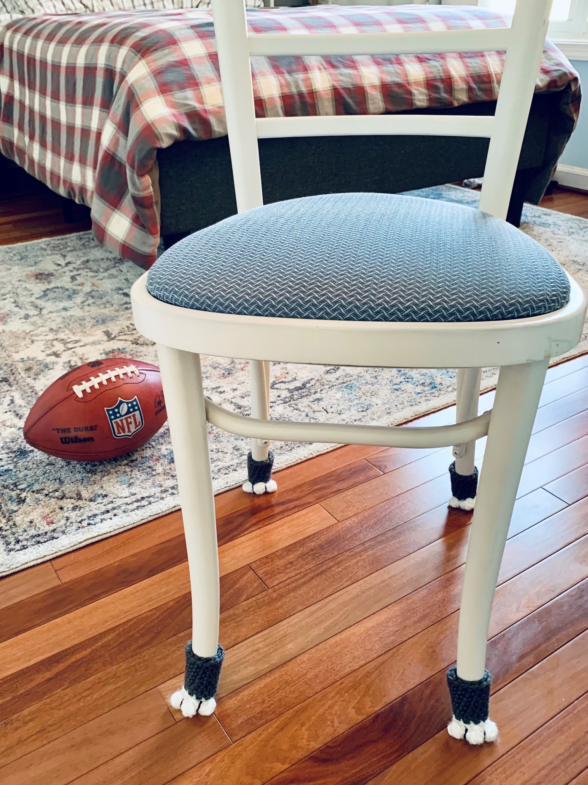 Paws Chair Socks - Set of 4 - Dog Mom Gift - Dog Dad - Unique Pet ...