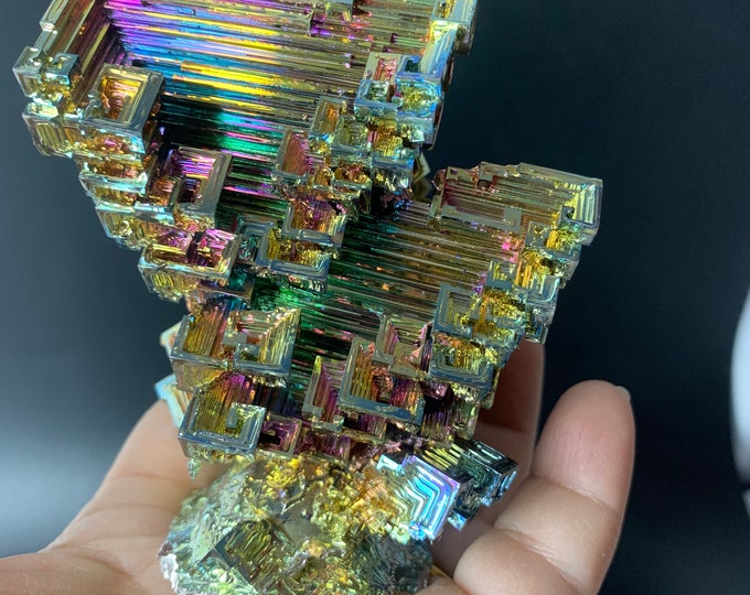 Handmade Bismuth Crystals Bismuth Metal Crystals Rainbow Bright Metal ...