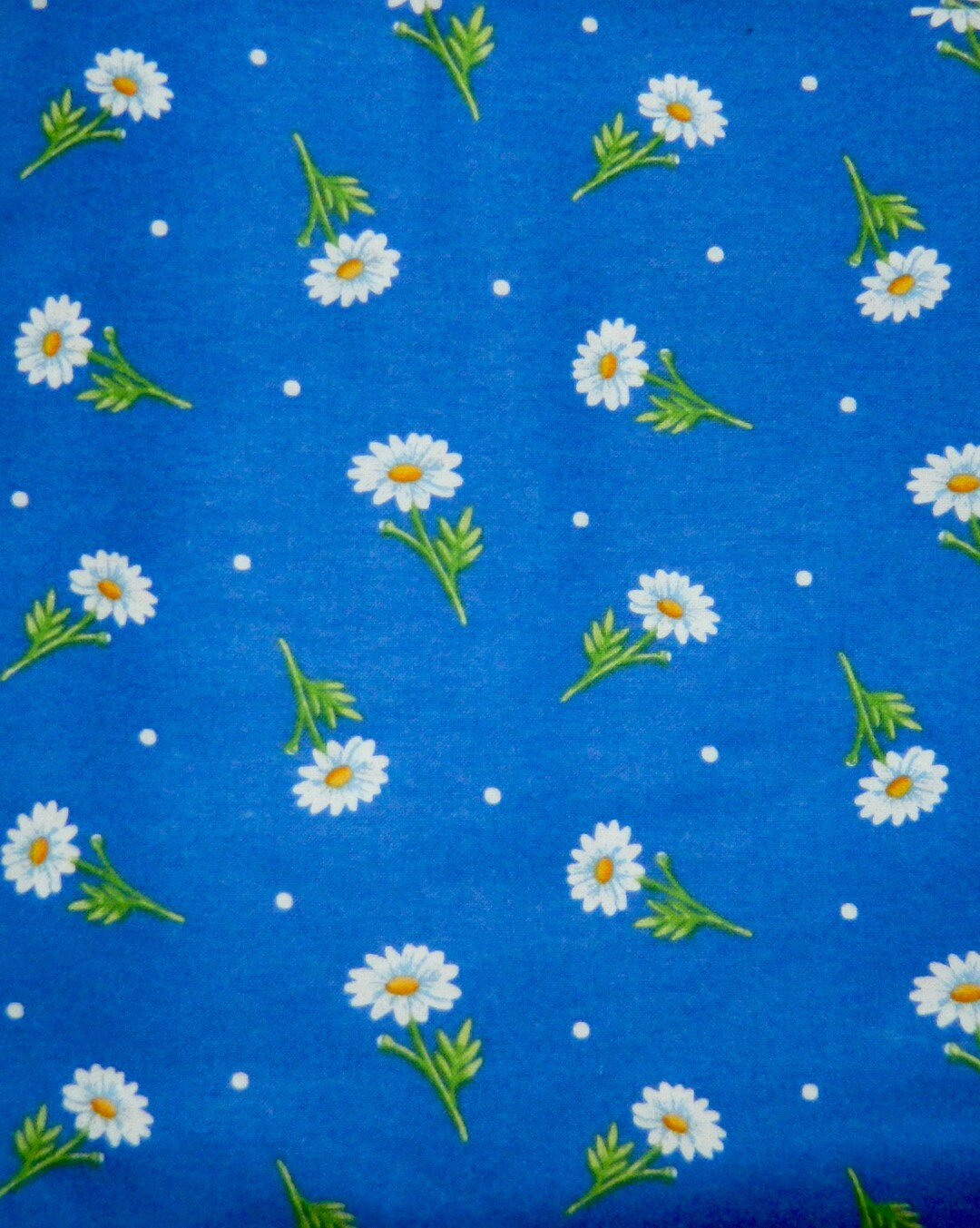 DAISIES on ROYAL BLUE Paperless paper Towels 12 X 10 Cotton Flannel ...