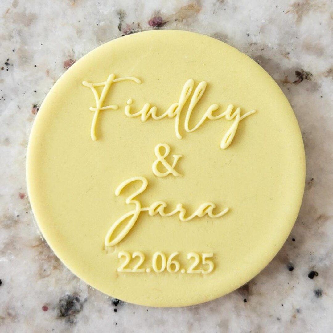 CUSTOM Wedding Couple Names and Date Script Font 7 Biscuit Cookie Popup ...