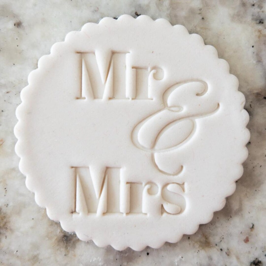 Mr & Mrs With Fancy Ampersand Wedding Cookie Biscuit Stamp Fondant Cake ...