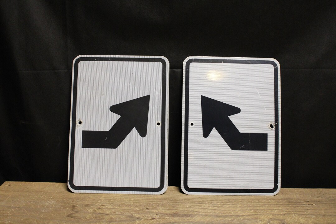 Two Arrow Street Signs Authentic Decommissioned Street Signs ...