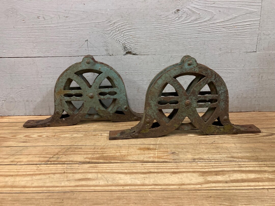 Pair Cast Iron Pulleys 1920s Theater Backstage Loft Block Pulleys - Etsy