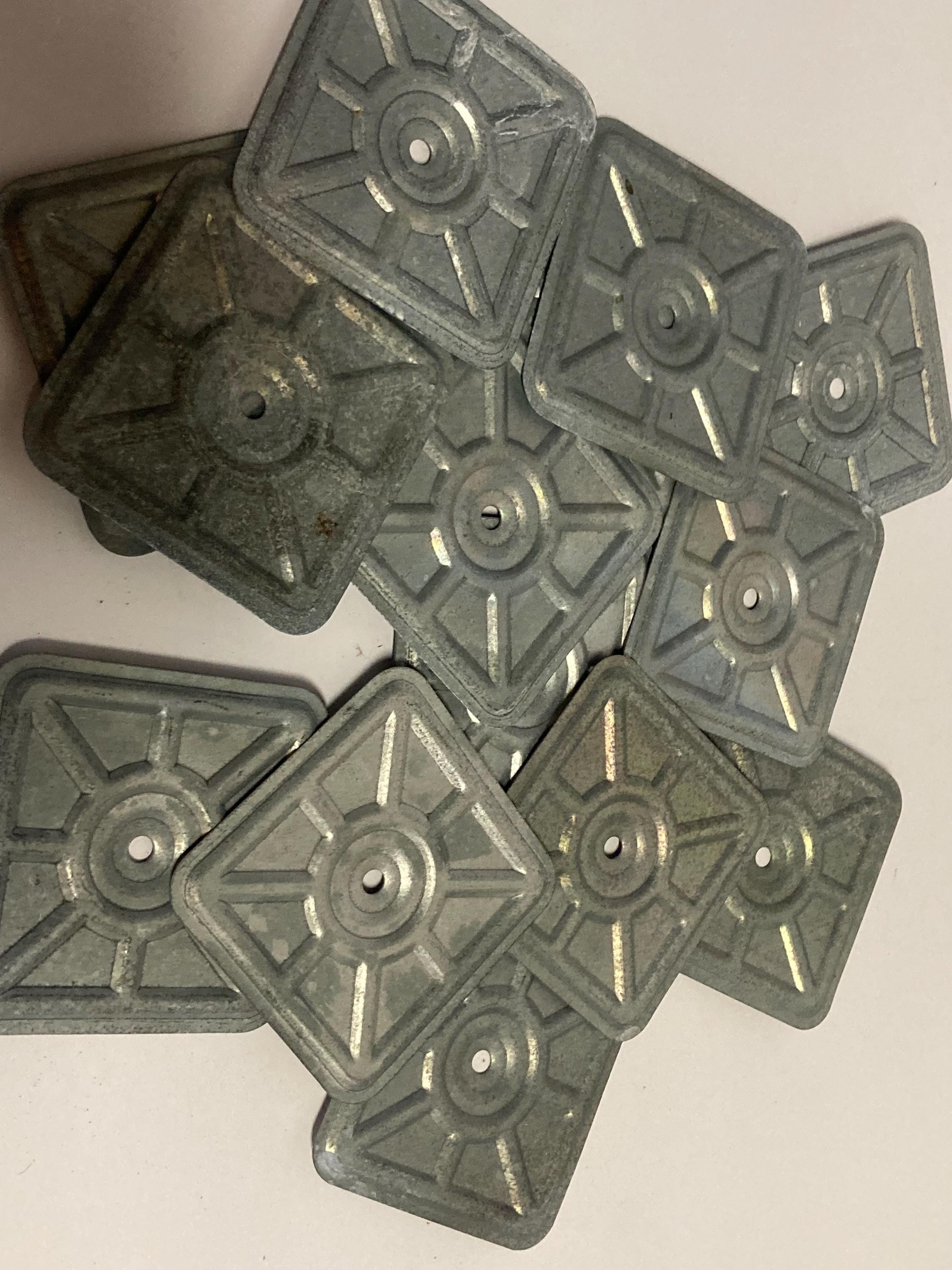 95 Vintage Galvanized Tin Roofing Plates for Repurposing | Furniture ...