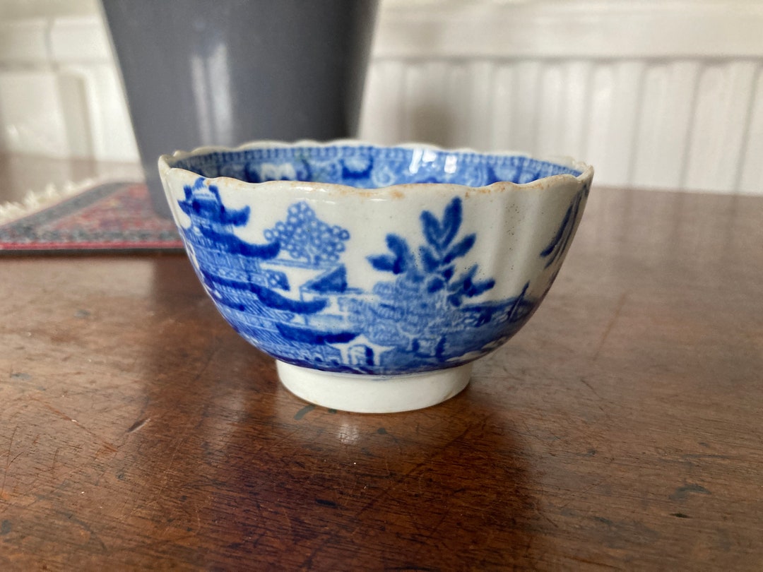 Antique Tea Bowl Blue & White Chinoiserie Landscape C 1800 Chinese ...