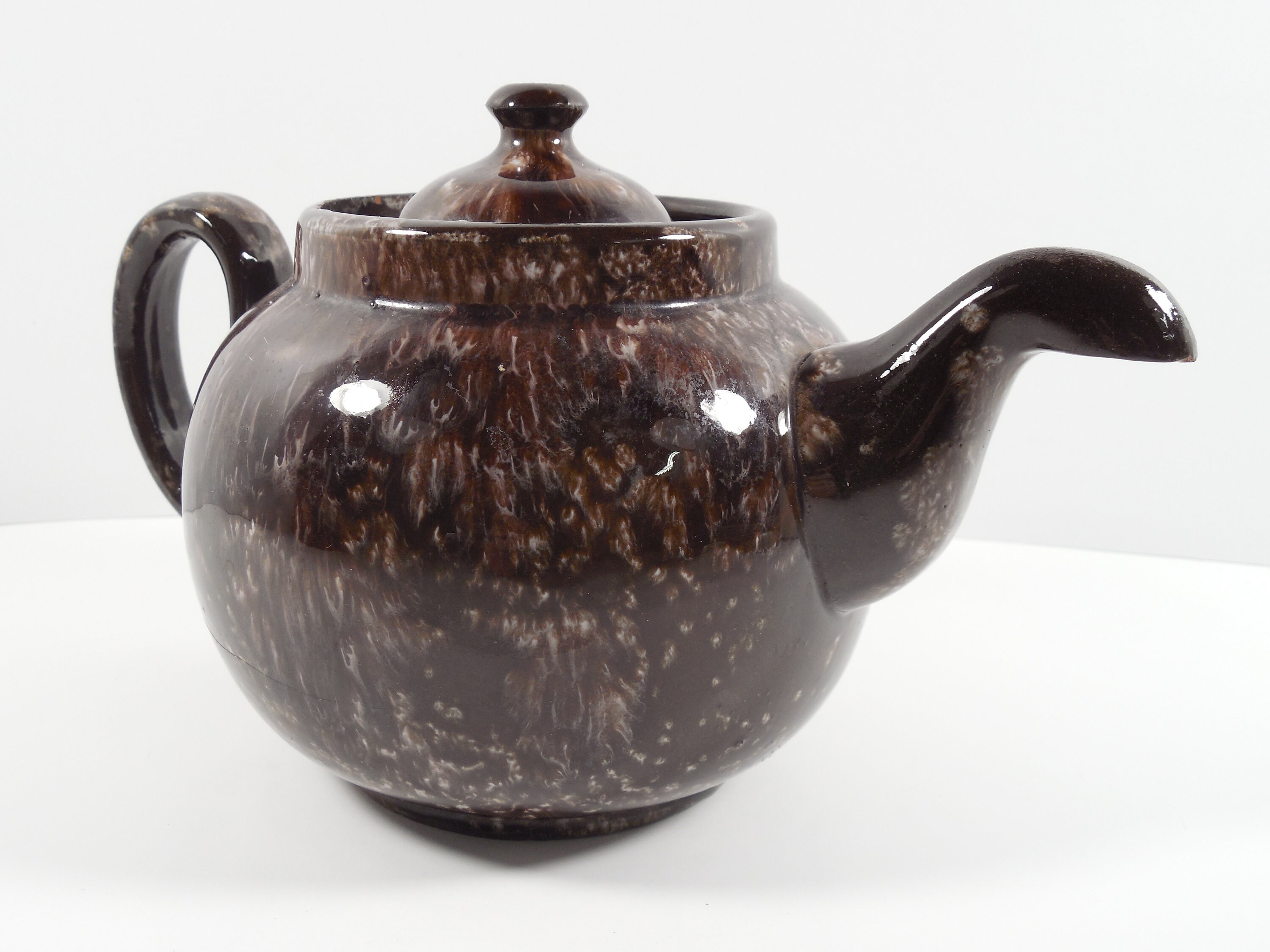 UK Britain's Iconic Brown Betty Dripless Spout Down Turned Spout Teapot ...