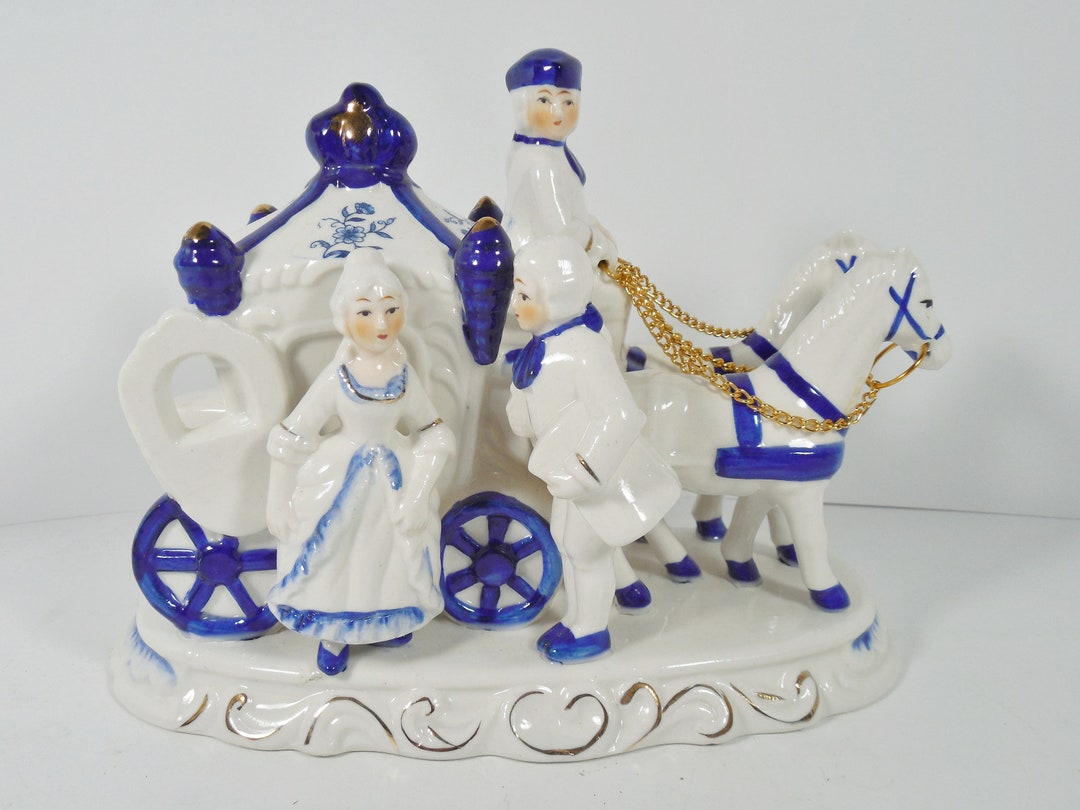 Victorian Art Nouveau Horse Drawn Carriage Woman and Man Couple ...