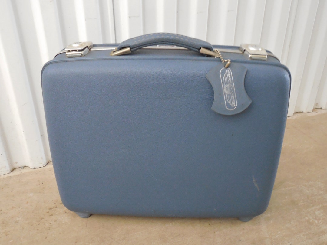 American Tourister Blue Hard Case Carry on Overnight Weekend Train Case ...