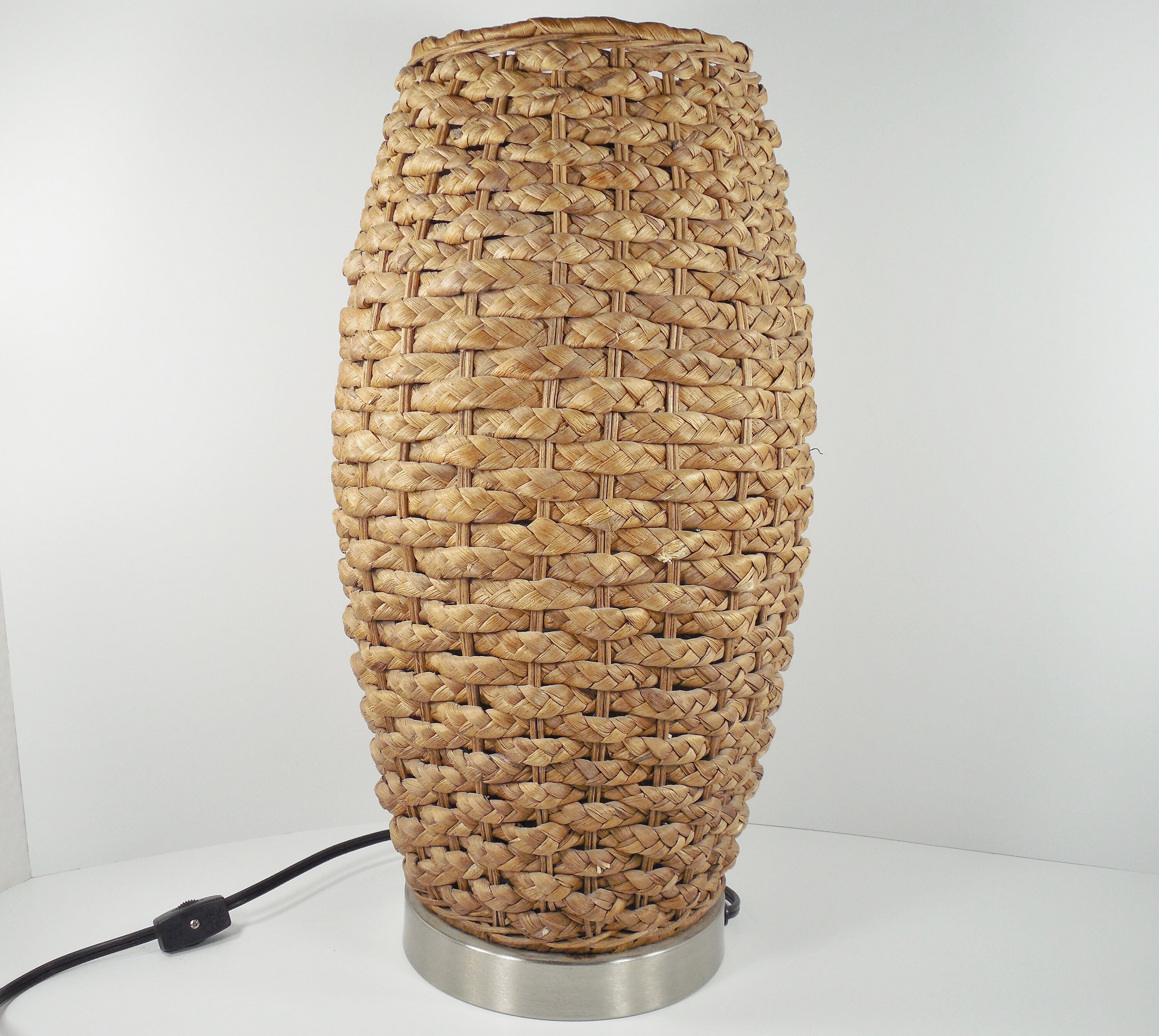 Mid Century MCM Woven Raffia Seagrass Straw Table Lamp Curved Cylinder ...