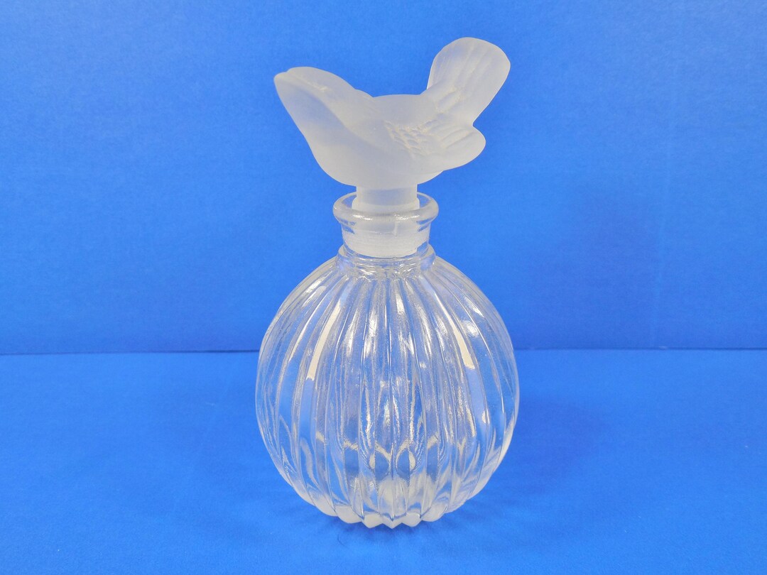 Art Glass Bird Design Glass Perfume Bottle Round Shape Clear Ribbed ...