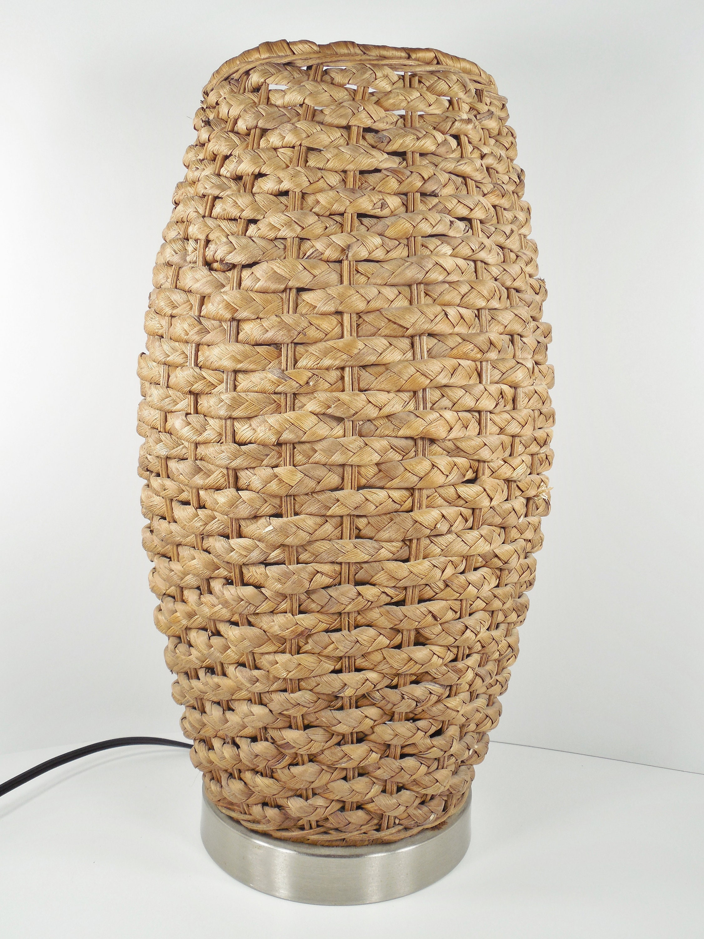 Mid Century MCM Woven Raffia Seagrass Straw Table Lamp Curved Cylinder ...