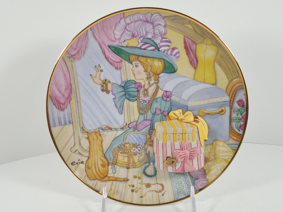Goldfinger by Evie Music Box Collectible Porcelain Plate Franklin Mint ...
