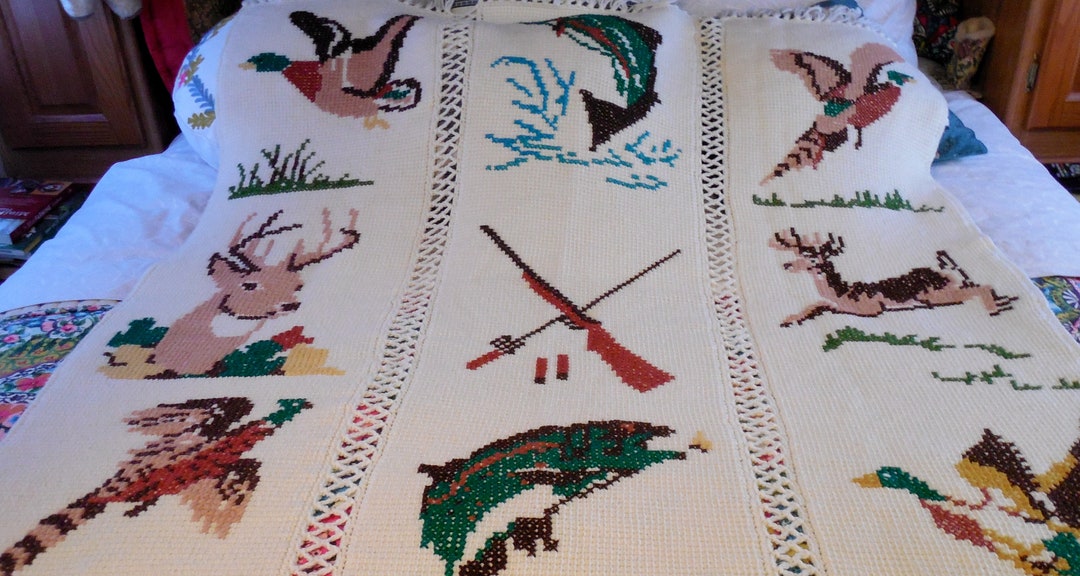 Hand Knit Crochet Hunting Sportsman Wildlife Animals Afghan Blanket ...