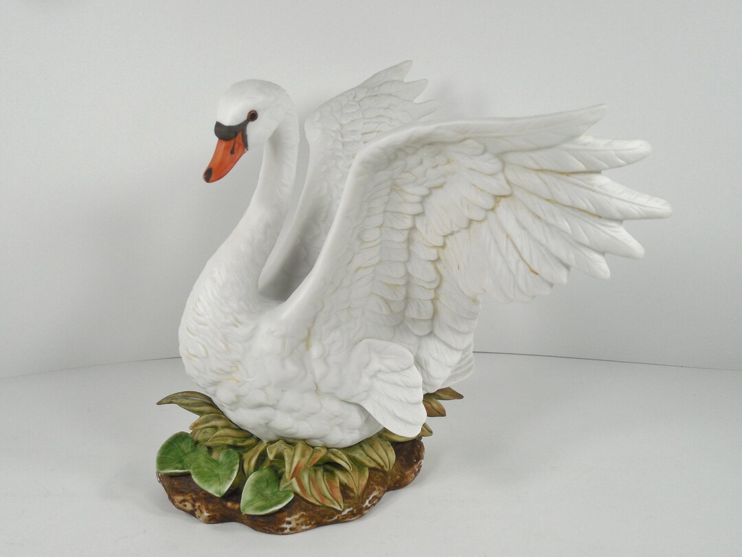 White Swan Bird Figurine Sculpture Statue Masterpiece Porcelain Homco ...