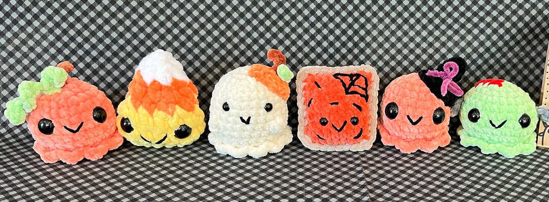 Set of 4 Mini Plushies- Crochet Halloween Mystery Bags - Etsy