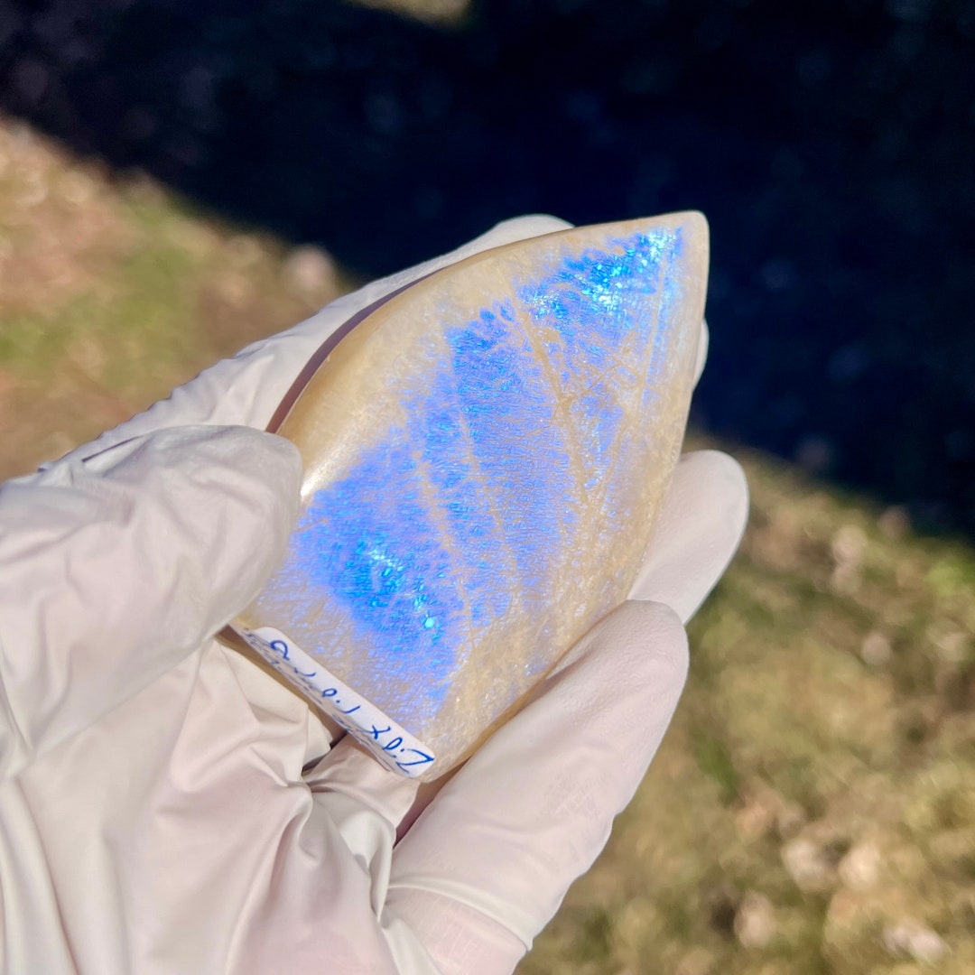 Mini Blue Flash Sunfire Moonstone With Sunstone Teardrop Flame AA Grade ...