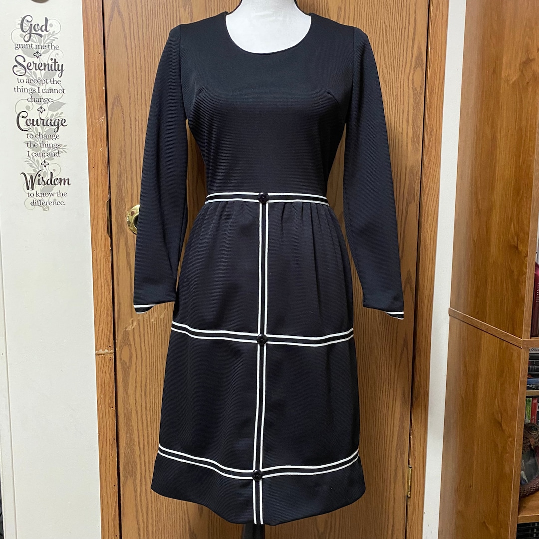 Trends by Jerrie Lurie 60s Little Black Dress Knit Union Made White ...