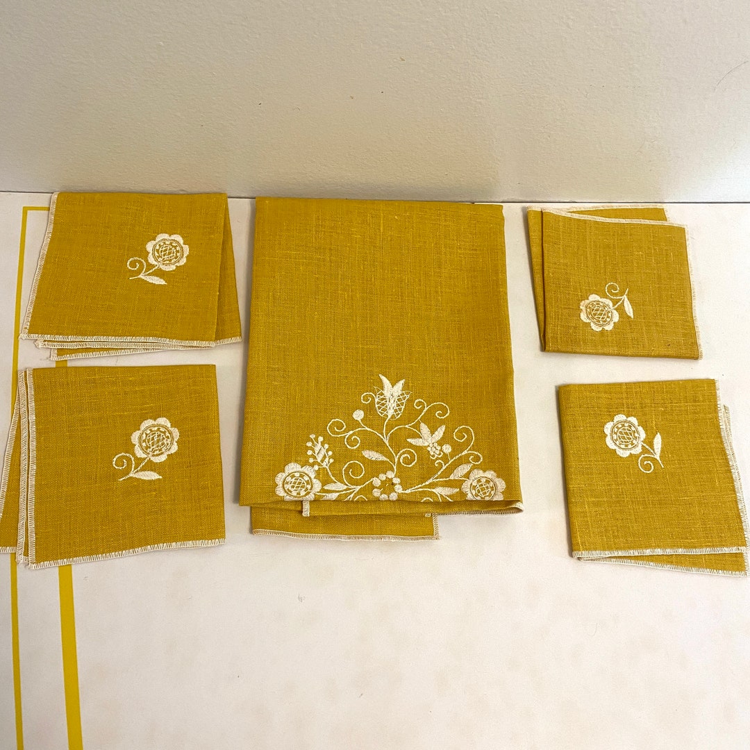Vintage Linen Set - Etsy