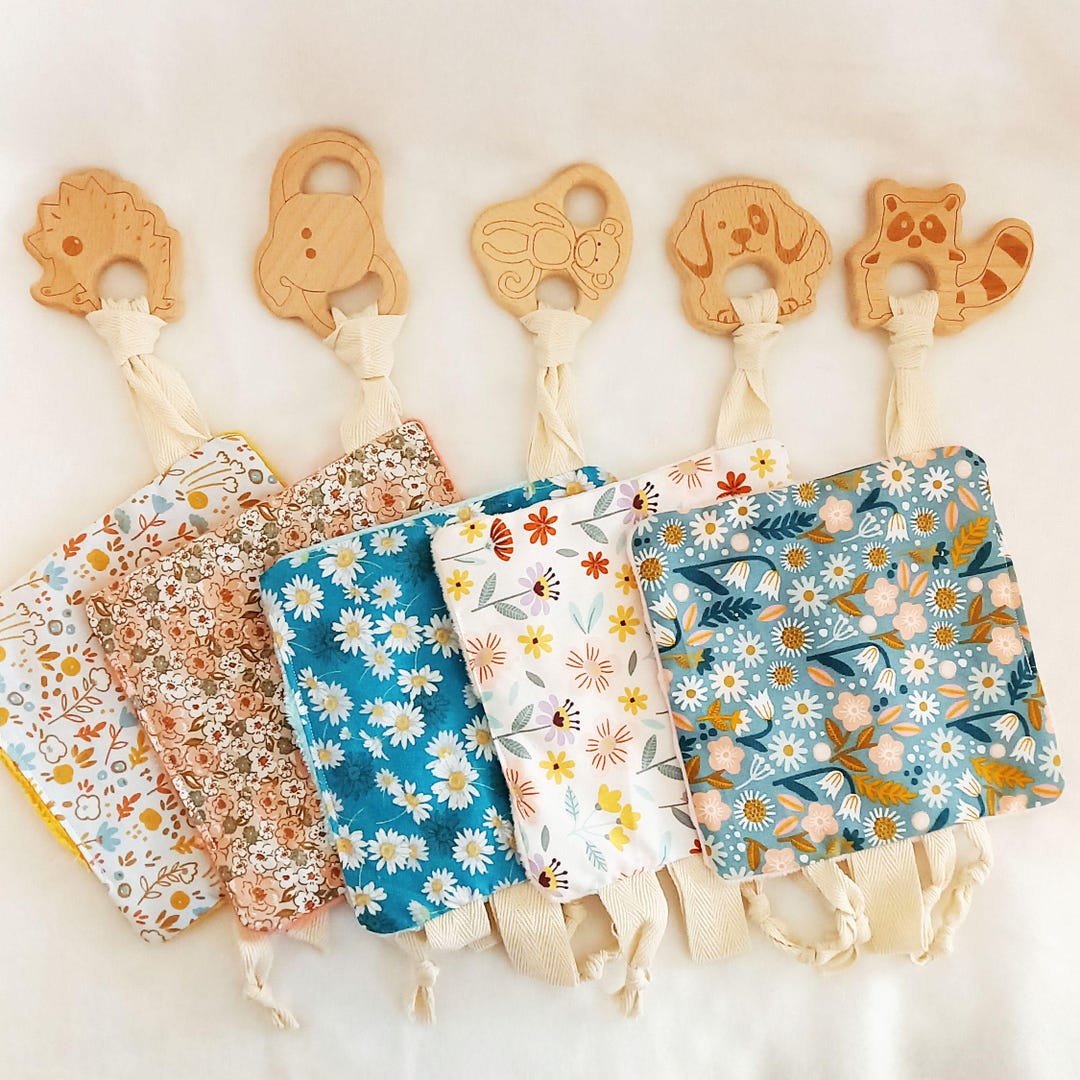 Personalized Baby Crinkle Taggy Blanket, Montessori Sensory Toy, Soft ...