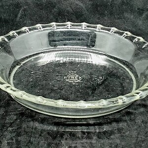 Vintage Pyrex 208 Pie Plate Fluted Scalloped Edges Clear Glass Canada 8 ...