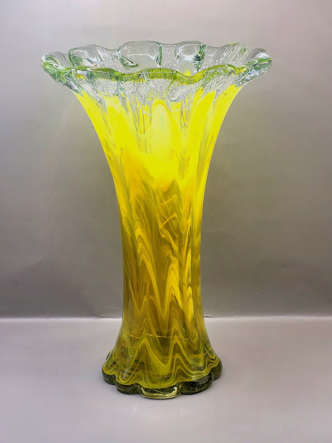Vintage Handblown Bright Yellow Swung Glass Vase Wave Swirl 10.25" - Etsy