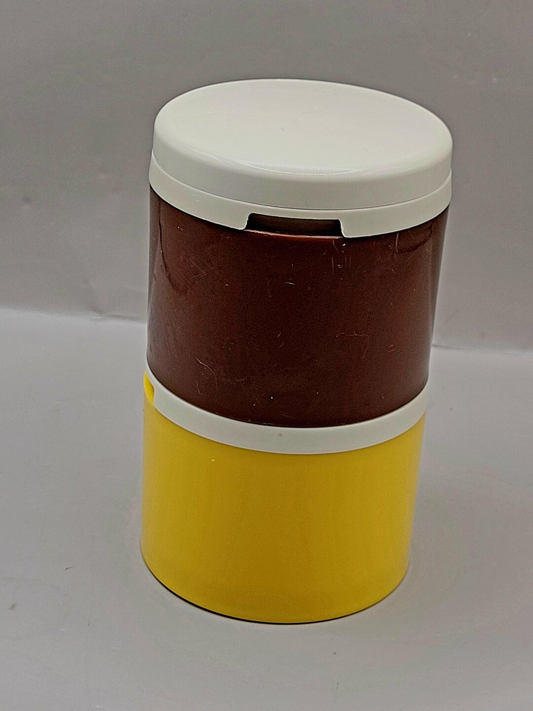 Vintage Tupperware Stackable Plastic Spice Salt Pepper Shakers Yellow ...