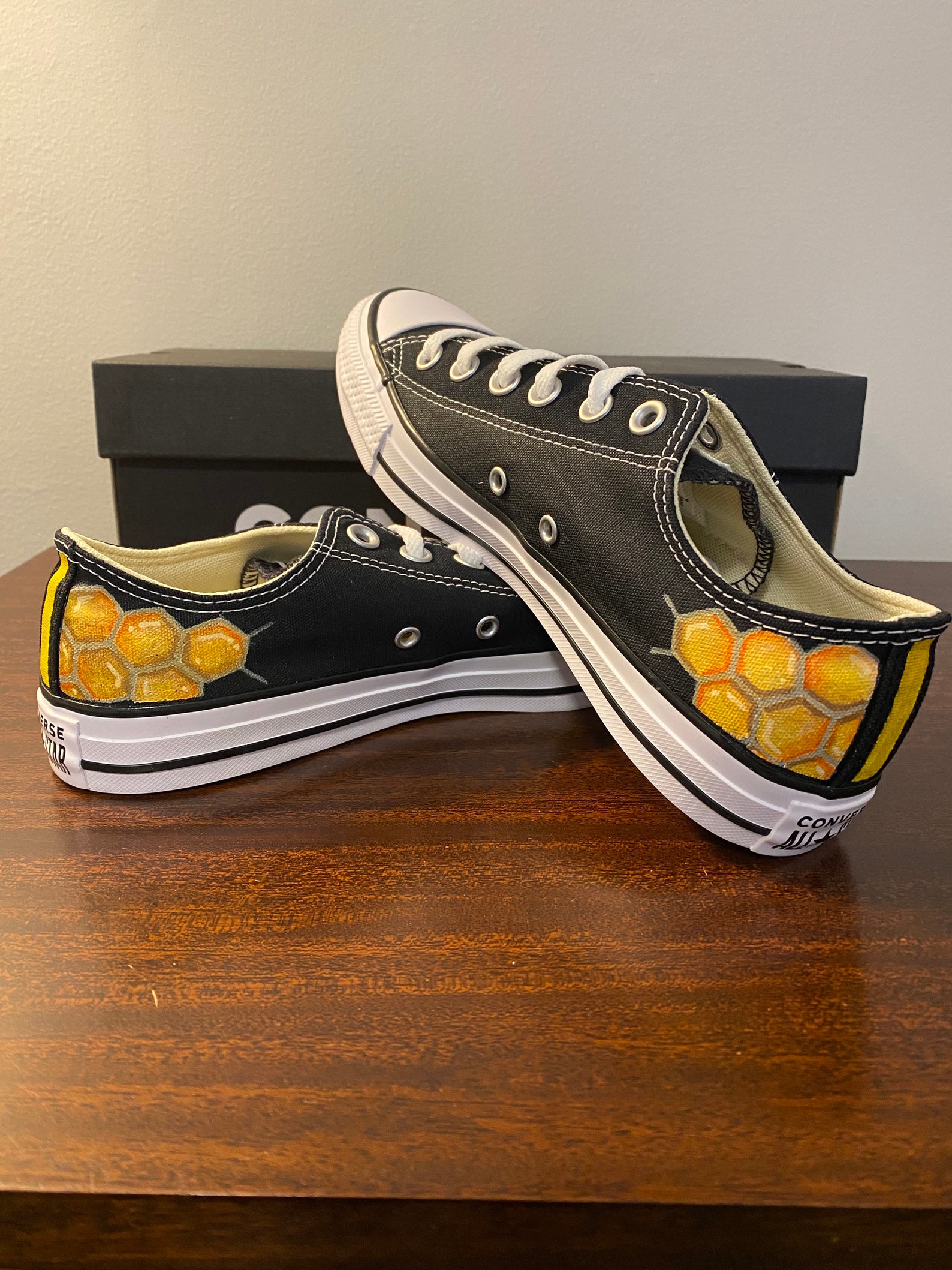 HONEY BEE CONVERSE adult - Etsy