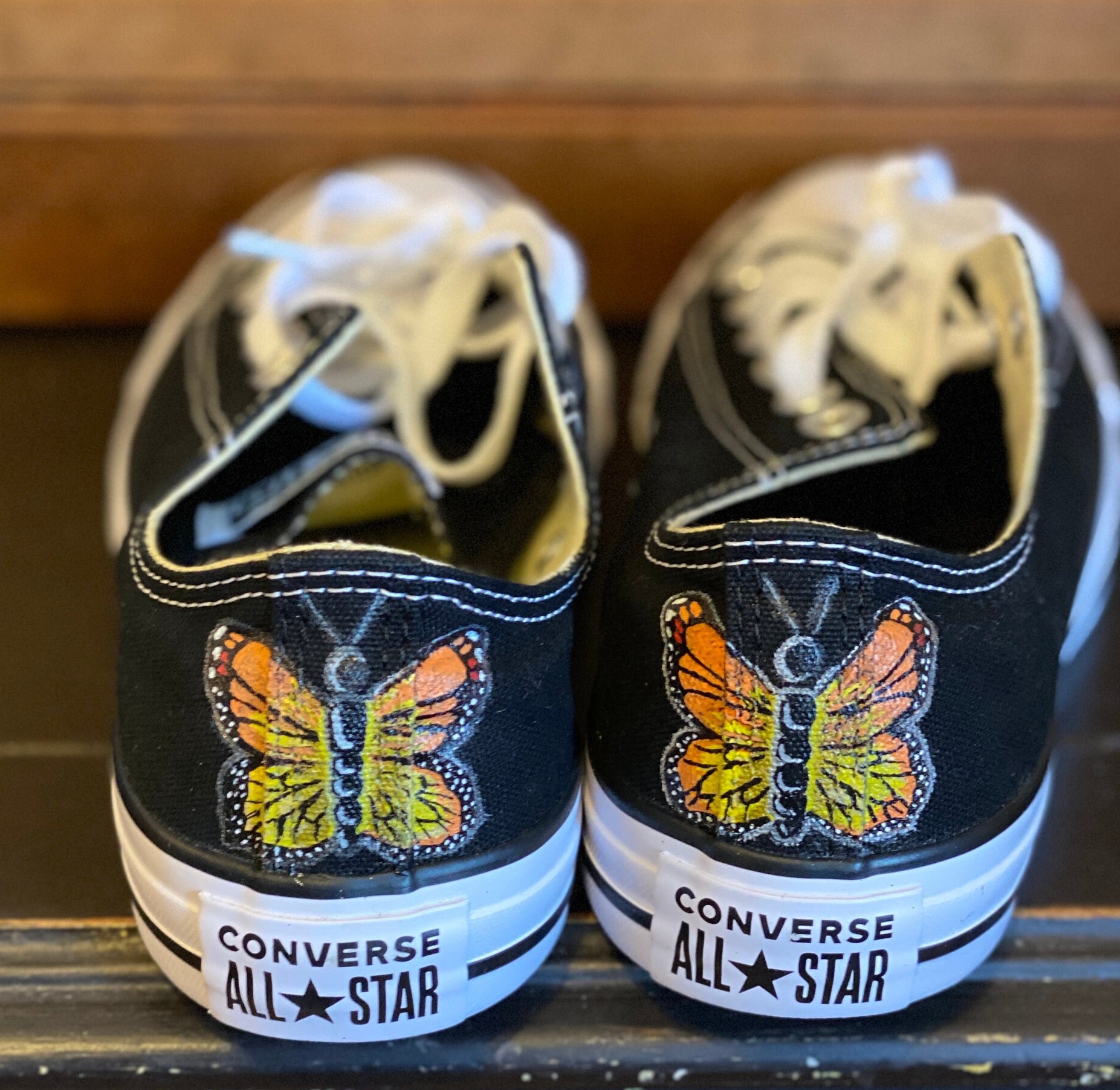 BUTTERFLY CONVERSE SNEAKERS - Etsy.de
