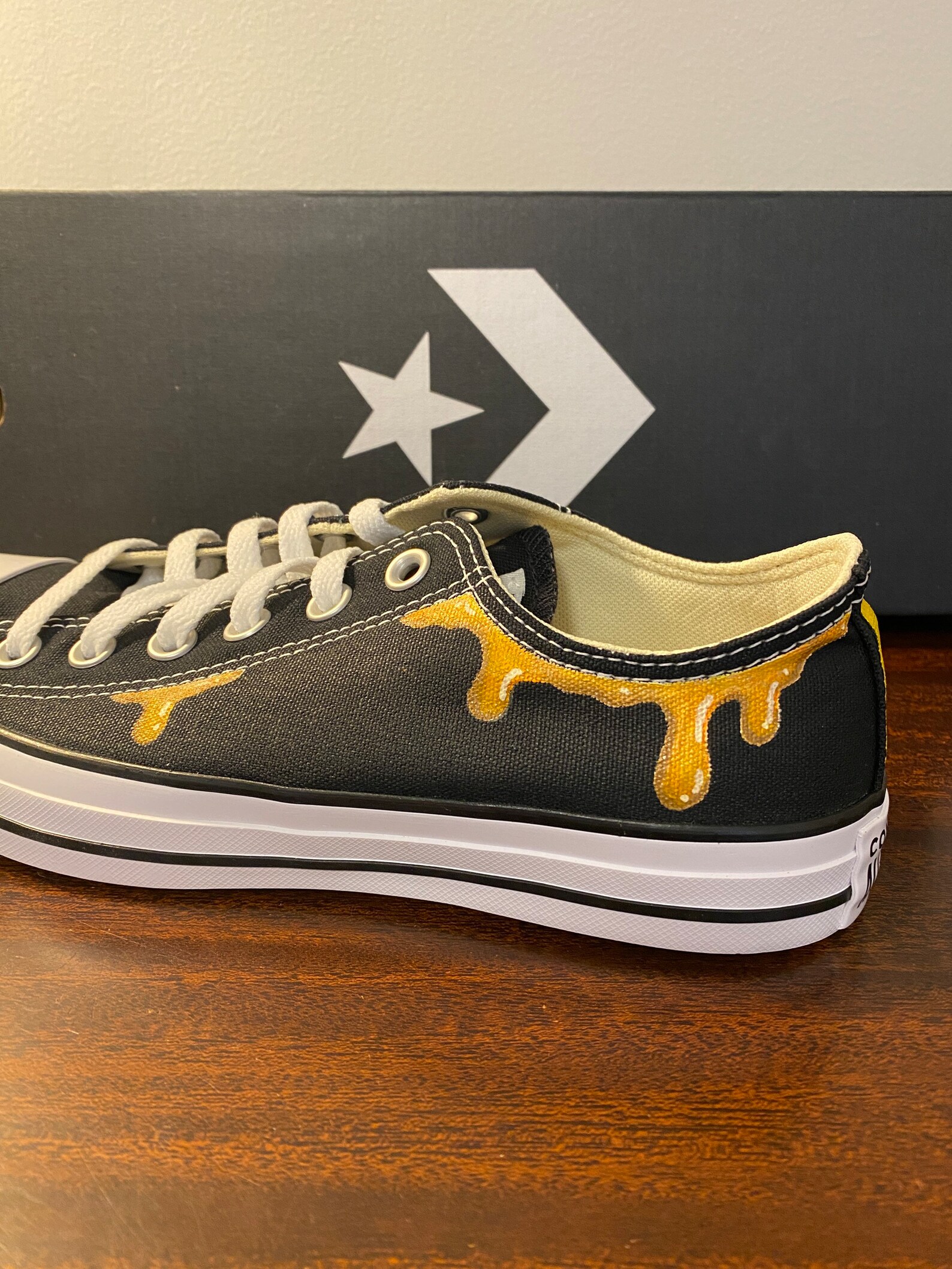 HONEY BEE CONVERSE adult - Etsy