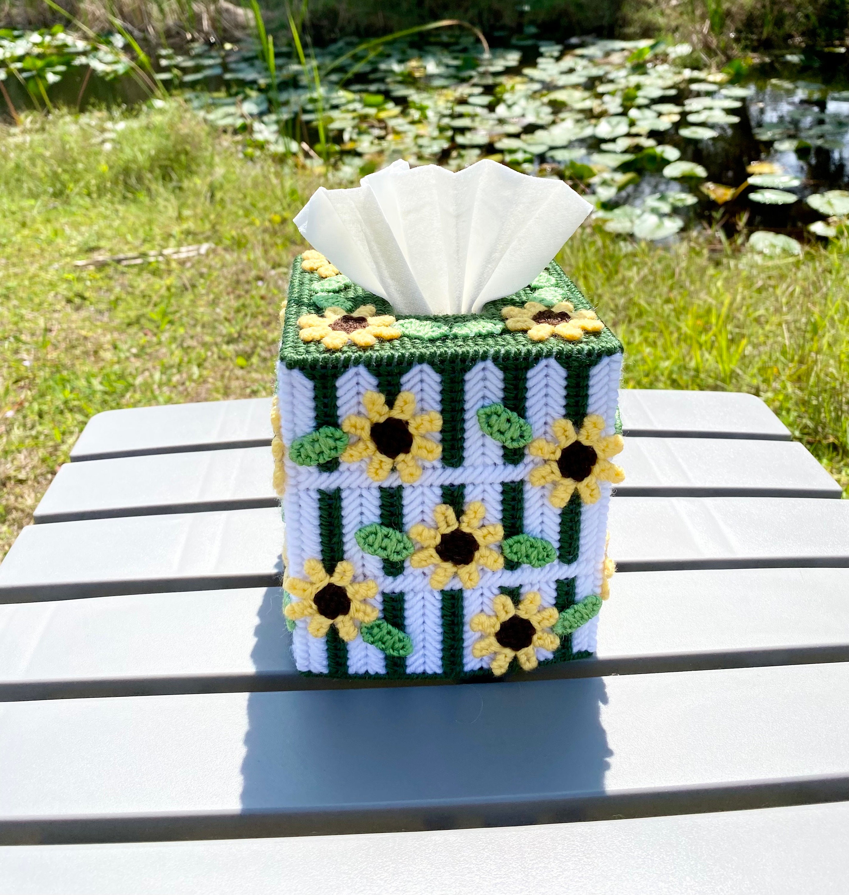 Sunflower Tissue Box Cover / Plastic Canvas Sunflower Tissue Box Cover ...