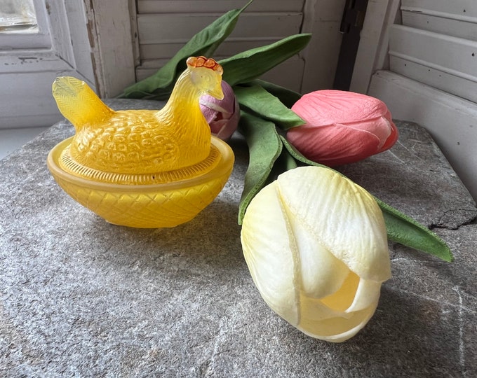 Mini Rare Vintage Yellow Glass Hen on Basket Salt Cellar Trinket Box - Etsy