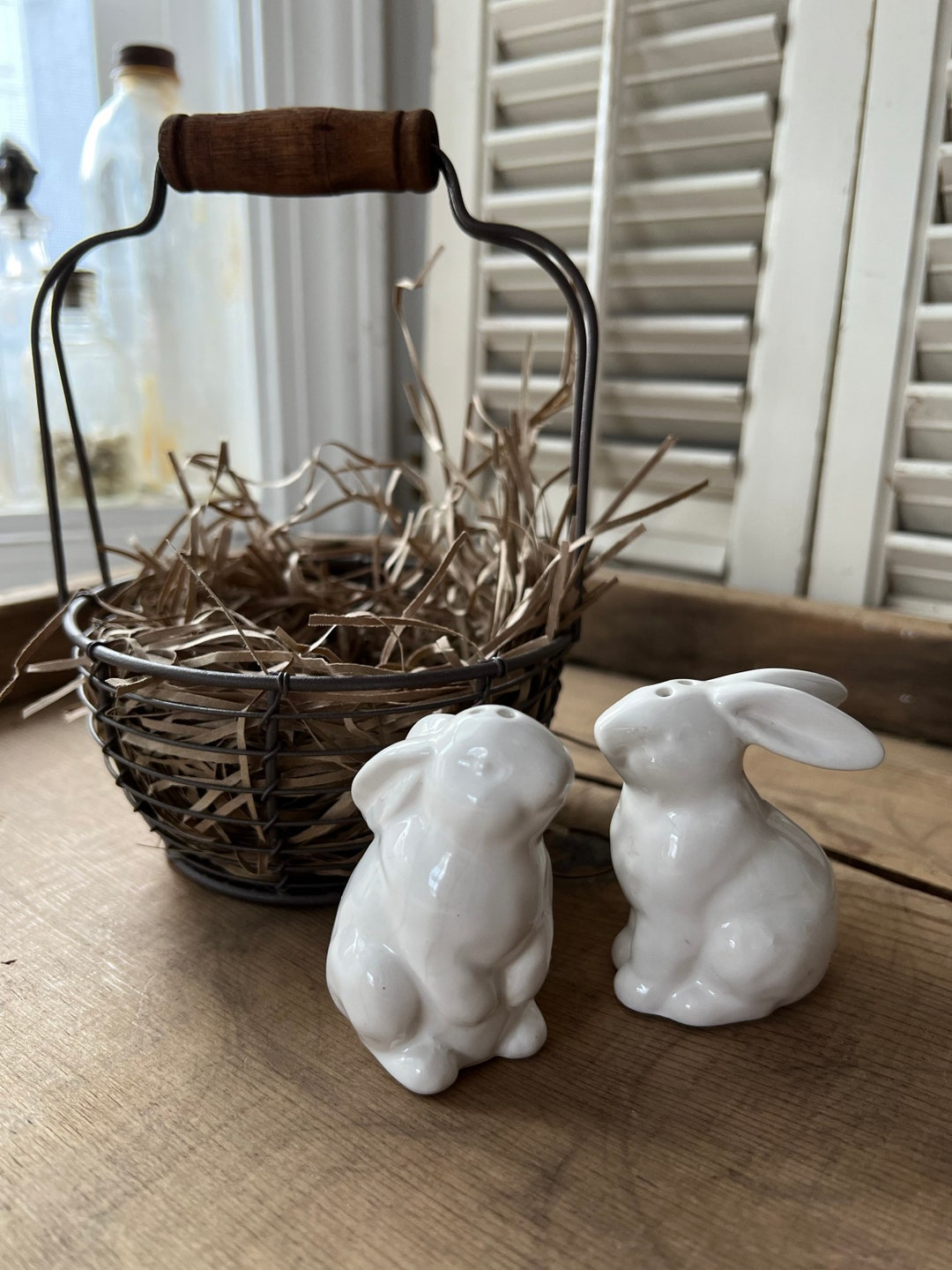 Wire Basket With Wood Handle and White Bunny Salt & Pepper Shakers - Etsy