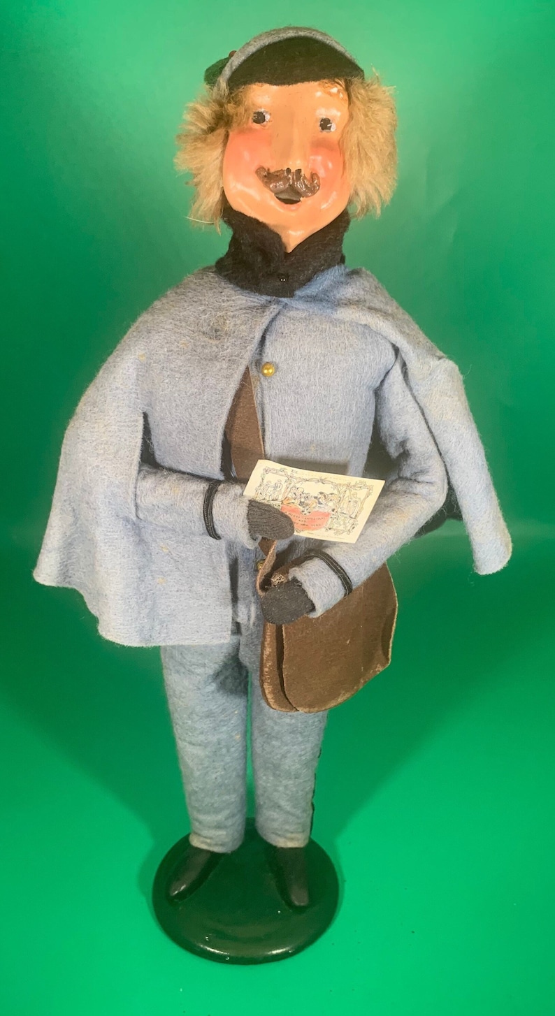 BYERS CHOICE Carolers Vintage 1990 Doll Victorian postman Collectible ...