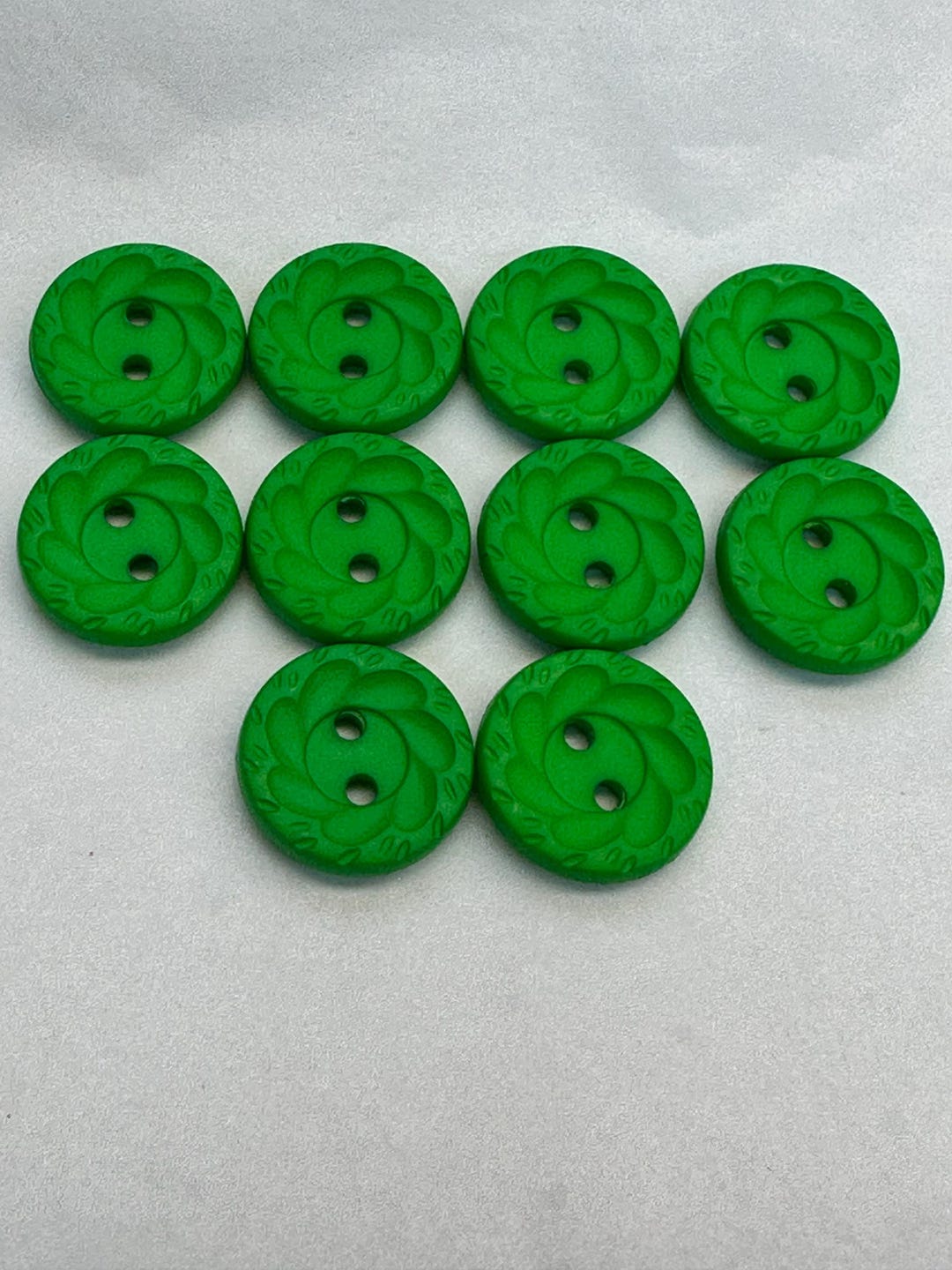 Bright Green Buttons 15mm a Set of Ten Sculpted Style Textured Design ...