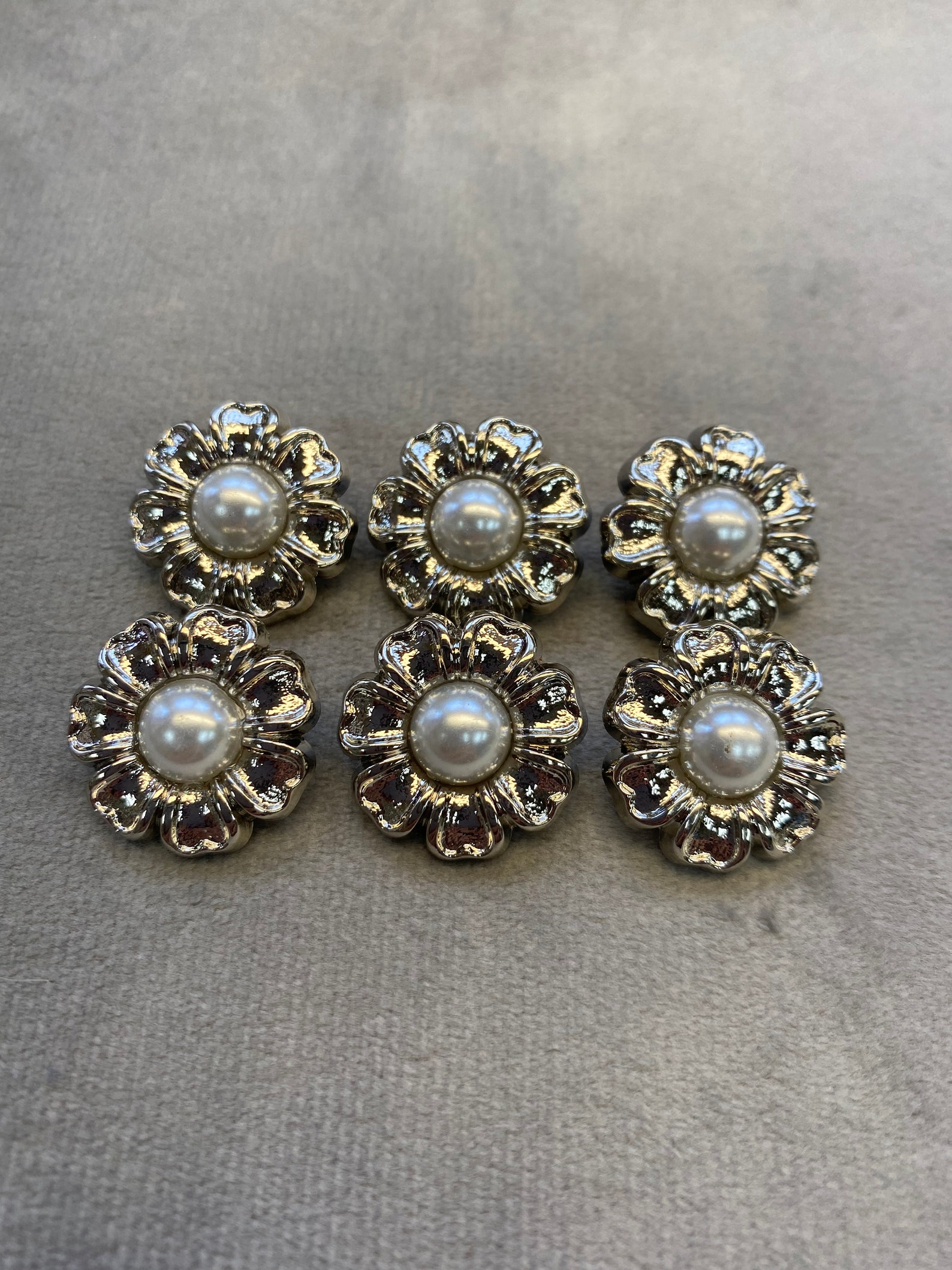 Metal Flower Buttons Silver-tone With Faux Pearl 19mm a Set of 6 - Etsy